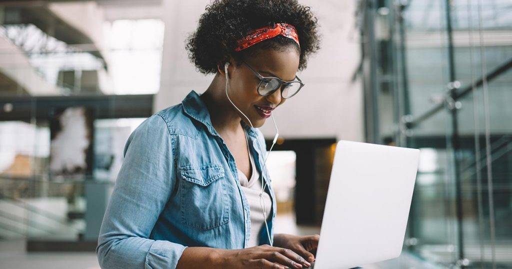 5 Ways AI Can Enhance Your Corporate Training Programs